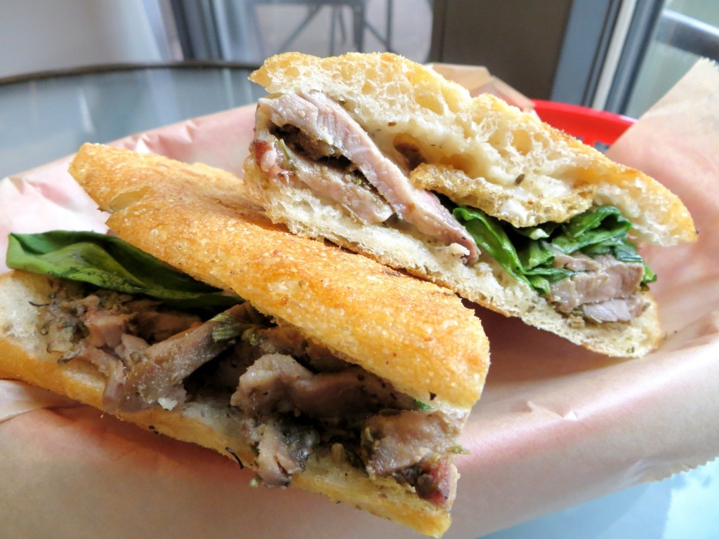 Sandes de Porco com Espinafres • Iguaria Receita e Culinária