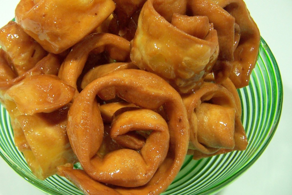 Filhós Enrolada • Iguaria Receita e Culinária