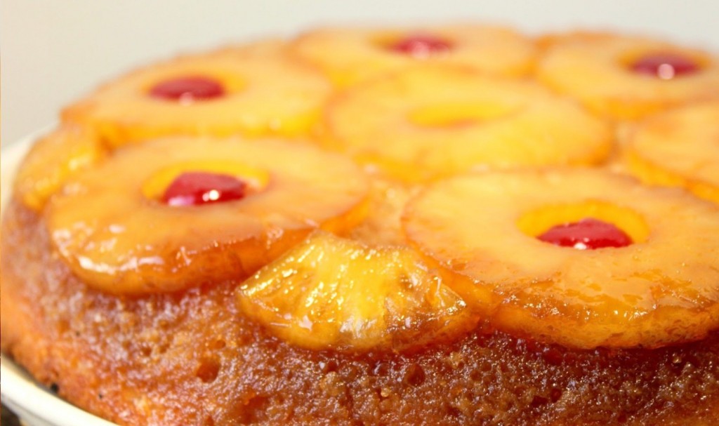 Bolo de Ananás Caseiro • Iguaria Receita e Culinária