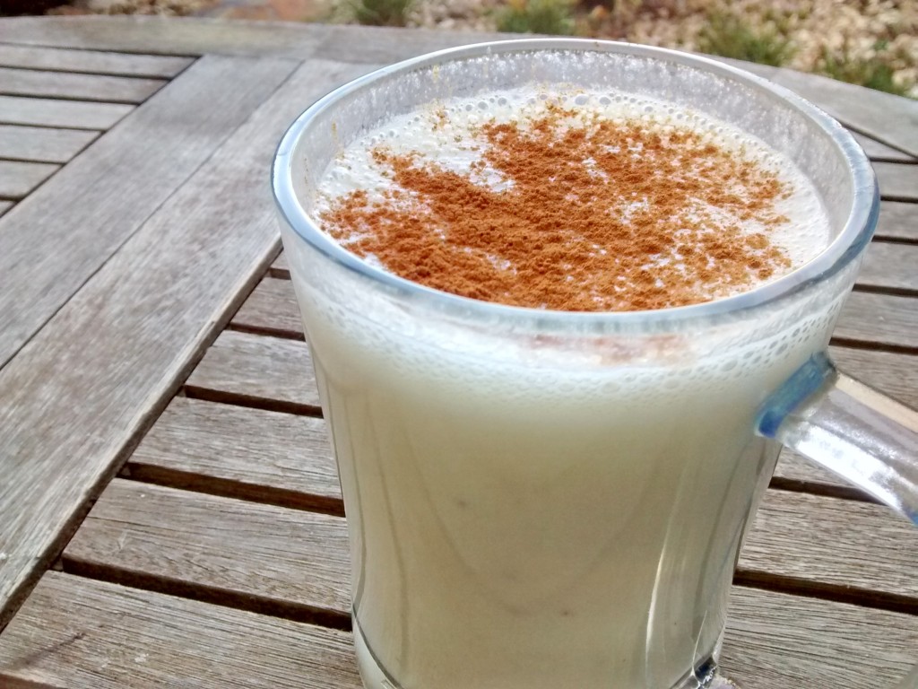 Batido de Banana com Canela • Iguaria Receita e Culinária