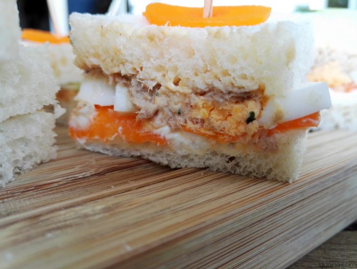 Mini Sandes de Ovo e Atum • Iguaria Receita e Culinária