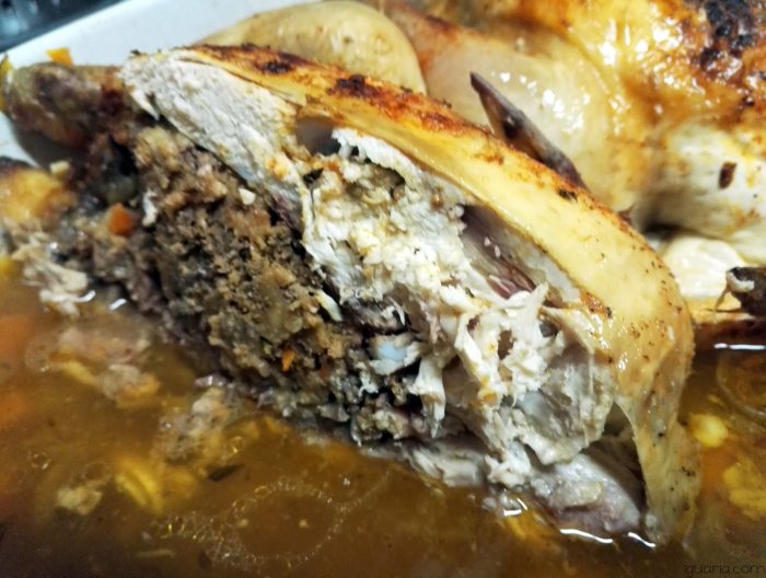 Frango Assado com Recheio • Iguaria Receita e Culinária