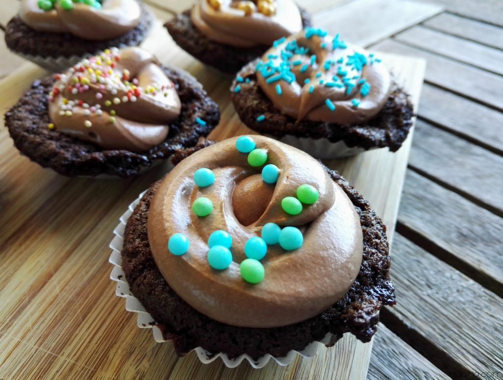 Queques Fofos de Chocolate • Iguaria Receita e Culinária