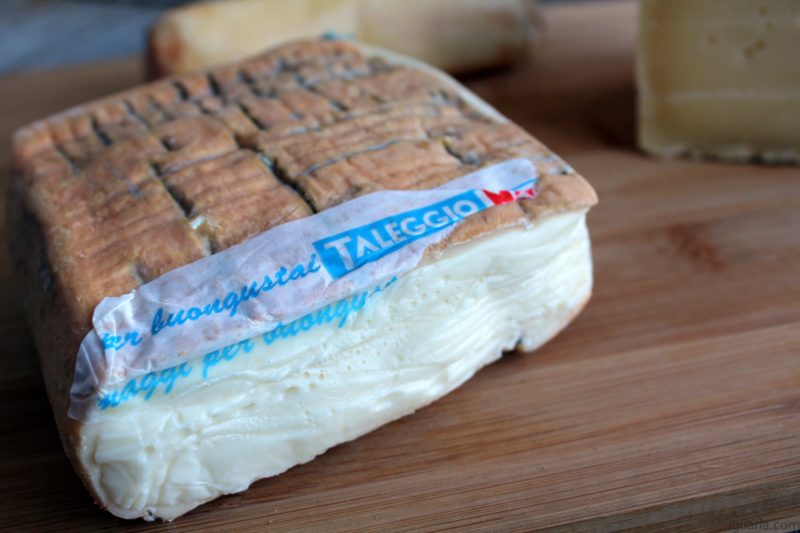 Três Queijos da Lombardia, Itália • Iguaria Receita e Culinária