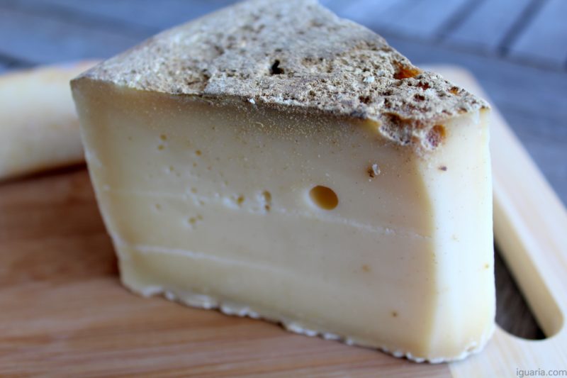 Três Queijos da Lombardia, Itália • Iguaria Receita e Culinária