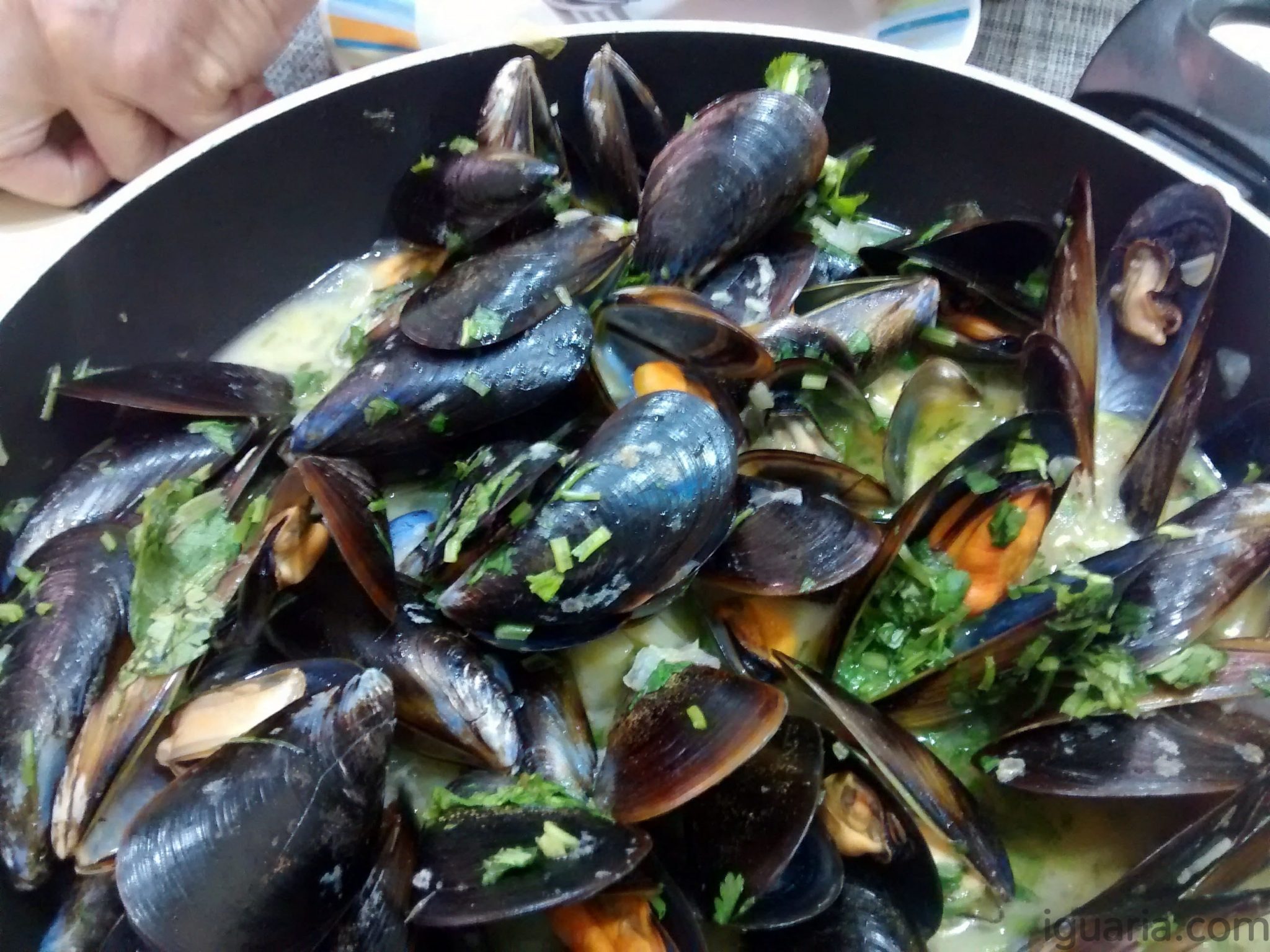 Mexilhão a Algarvia • Iguaria Receita e Culinária