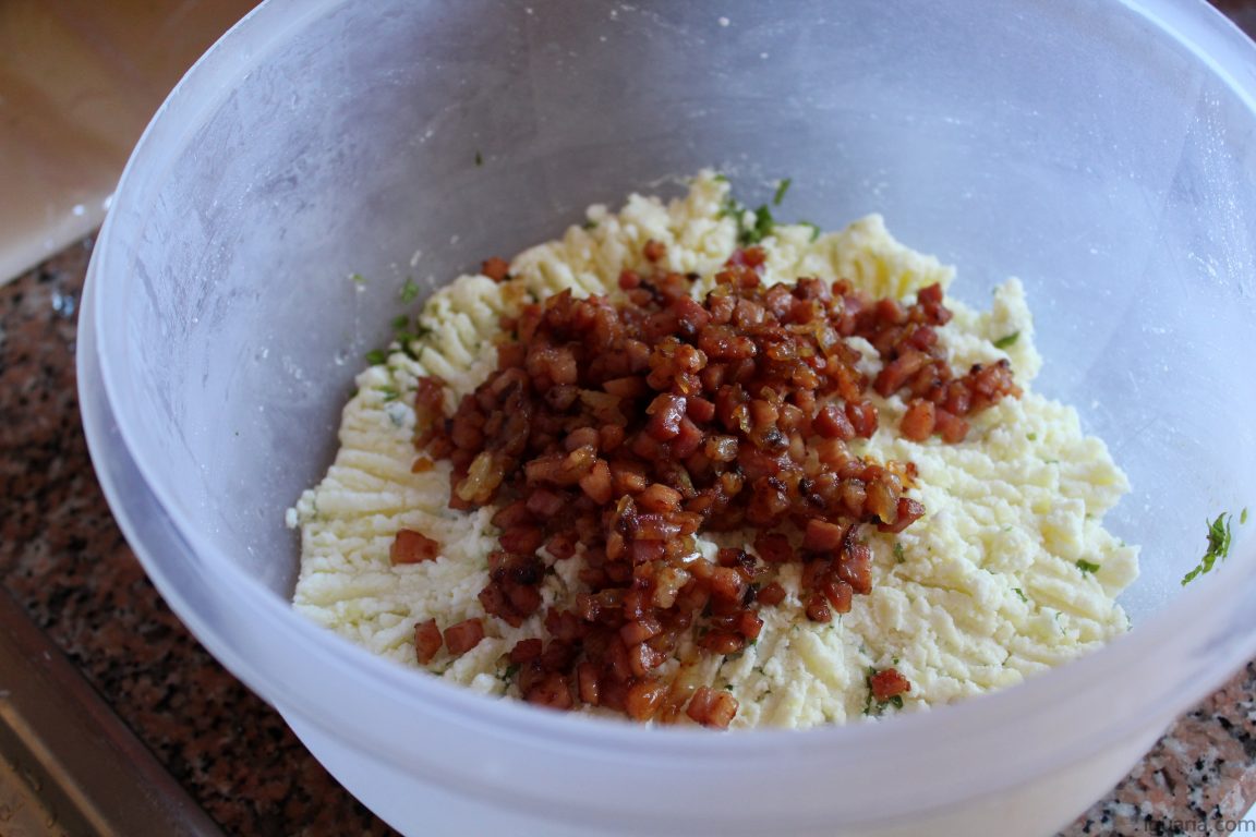 Pastel Pierogi Polaco • Iguaria Receita e Culinária