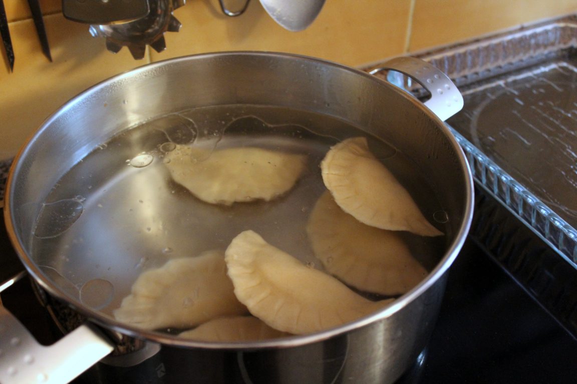 Pastel Pierogi Polaco · Iguaria! Receita e Culinária