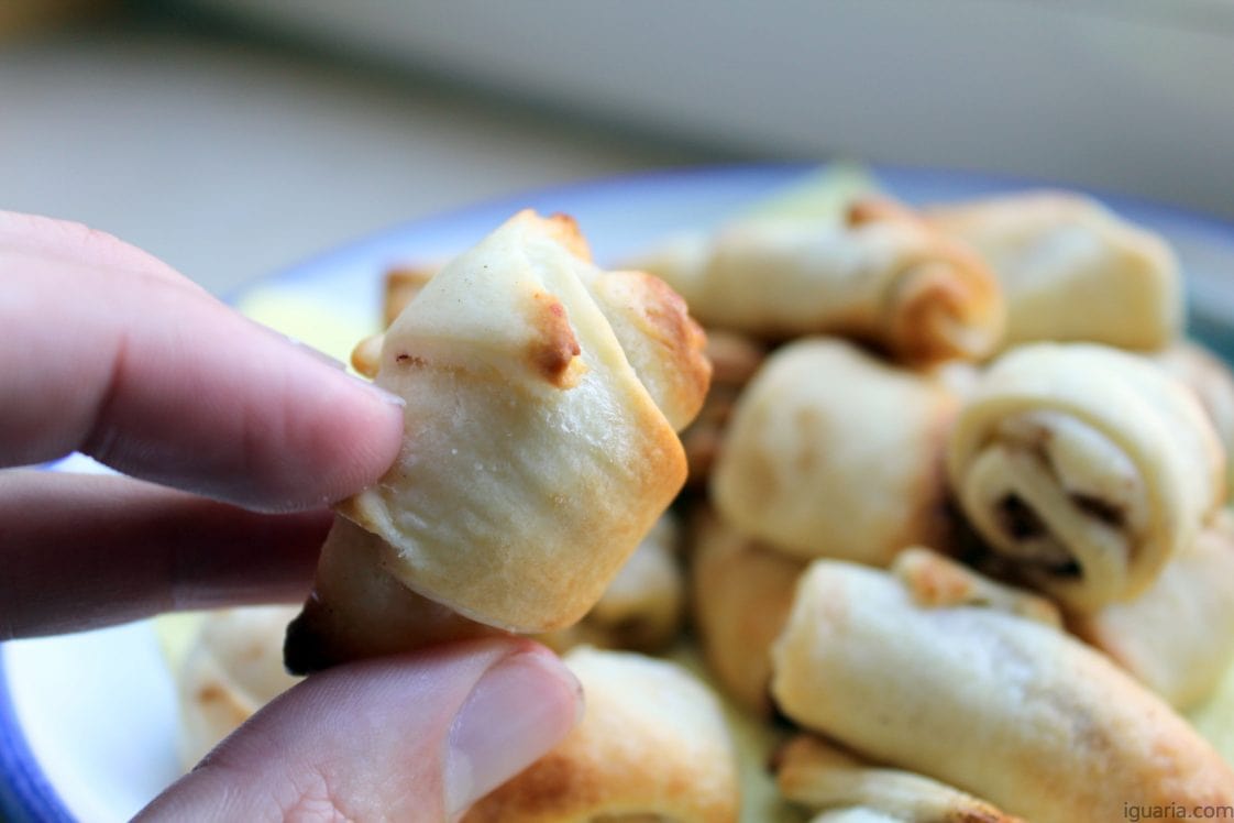 Mini Folhados de Canela • Iguaria Receita e Culinária