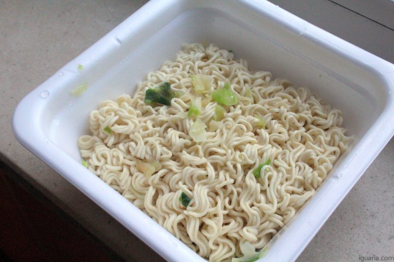 Yakisoba Matsuri Instantâneo • Iguaria Receita e Culinária