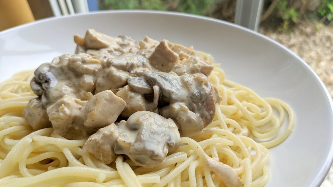 Frango de Natas com Cogumelos • Iguaria! Receita e Culinária