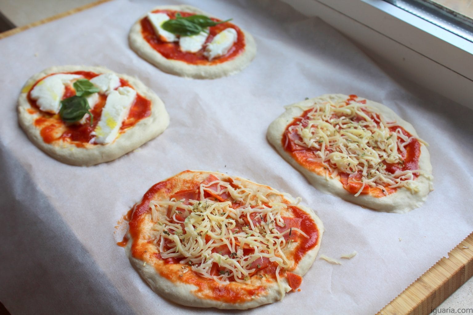 Mini Pizzas • Iguaria Receita e Culinária