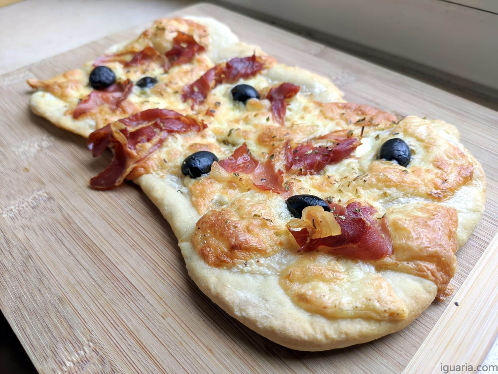 Pizza Branca de Presunto • Iguaria Receita e Culinária