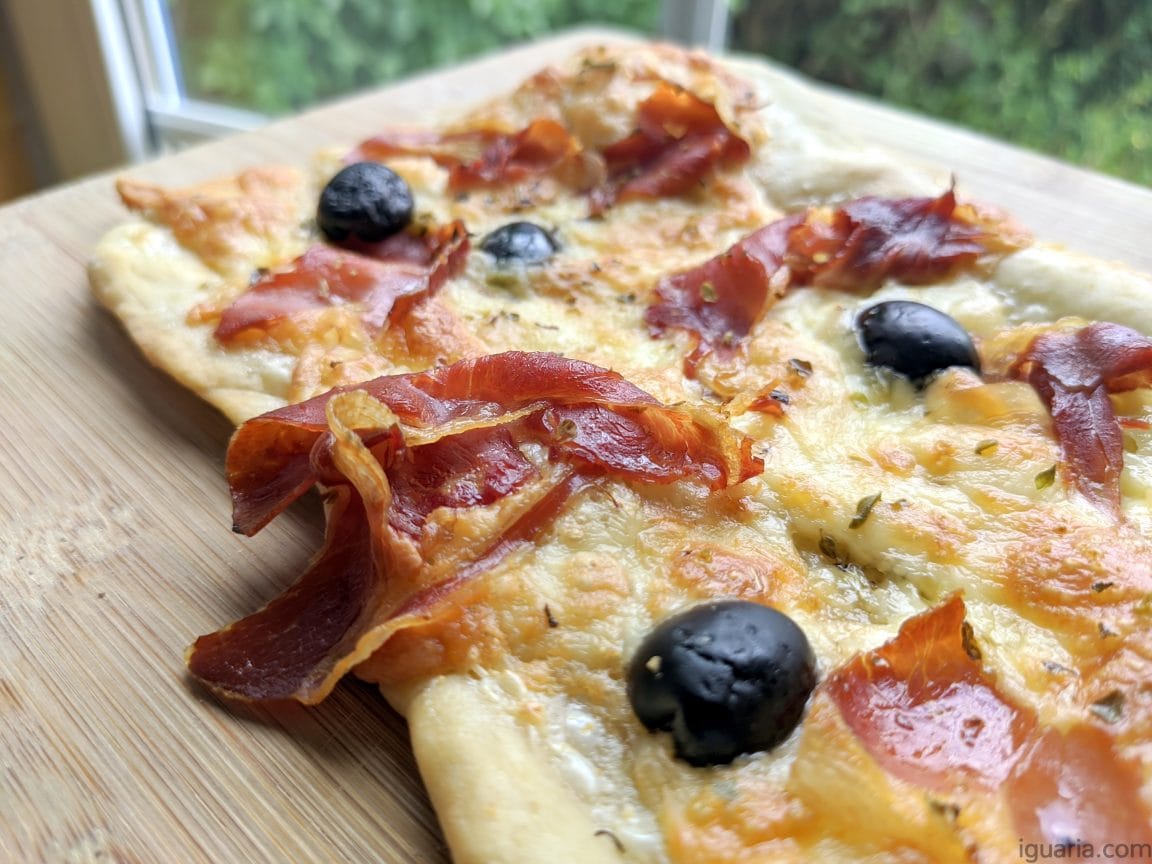 Pizza Branca de Presunto • Iguaria Receita e Culinária