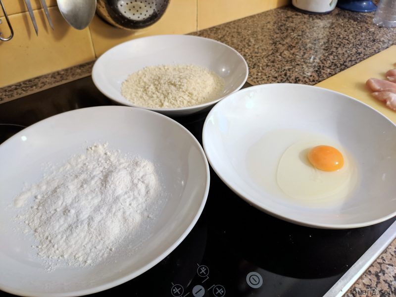 Sandes de Peru Panado com Cebola Frita • Iguaria Receita e Culinária