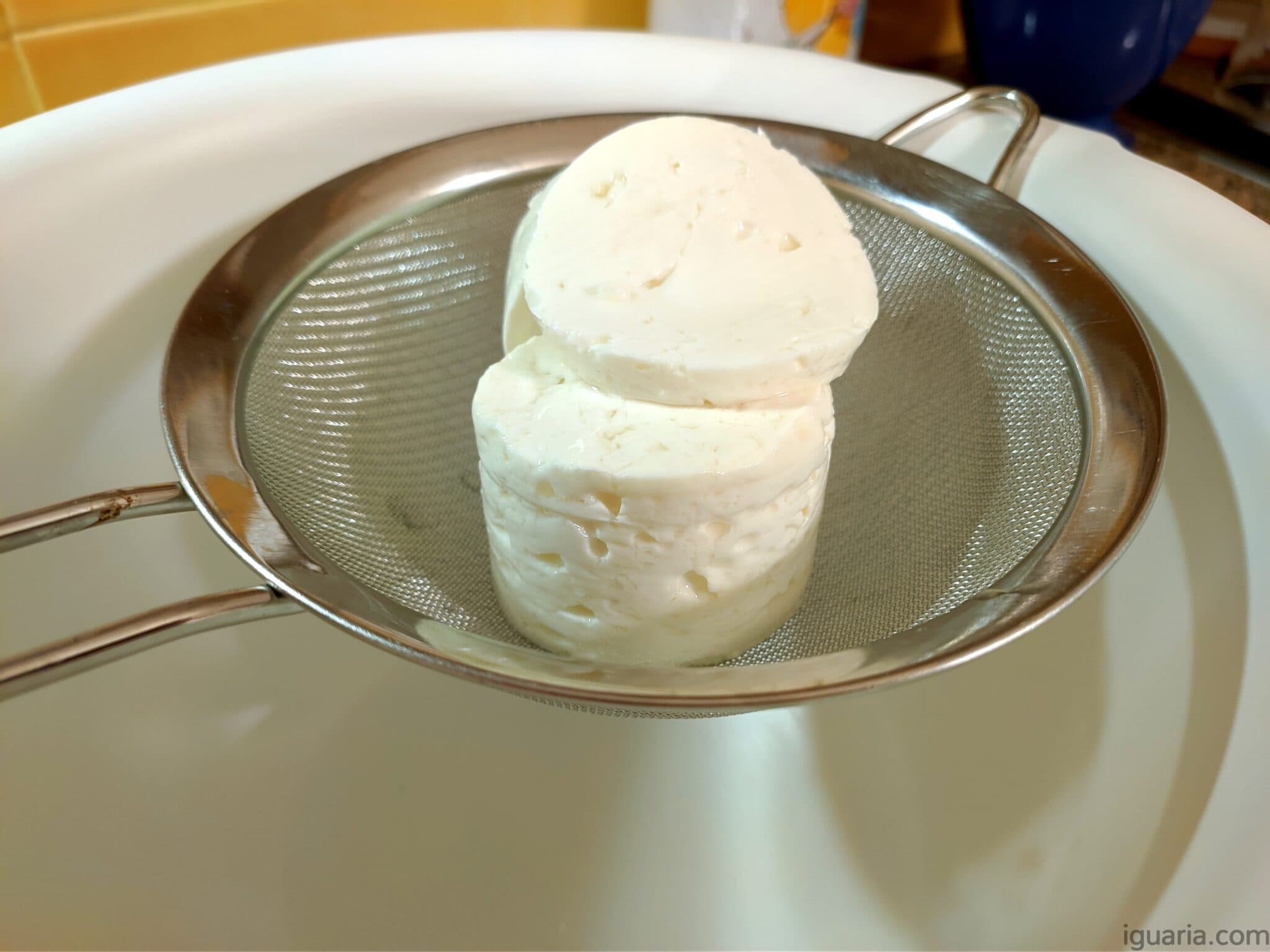 Queijadas de Queijo Fresco • Iguaria Receita e Culinária