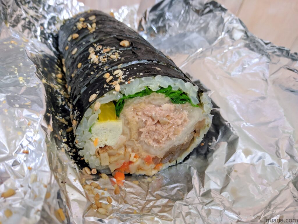 Kimbap Rolo Sushi Coreano • Iguaria Receita e Culinária
