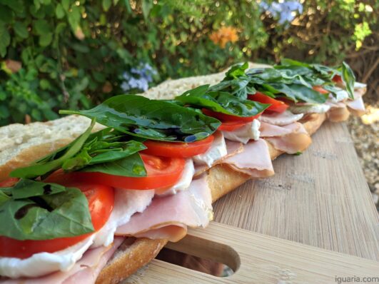 Sandes de Fiambre Italiana Caprese • Iguaria Receita e Culinária