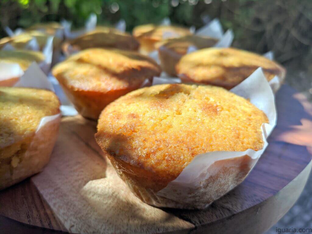 Bolinhos Doces de Milho Cornbread Americano • Iguaria Receita e Culinária