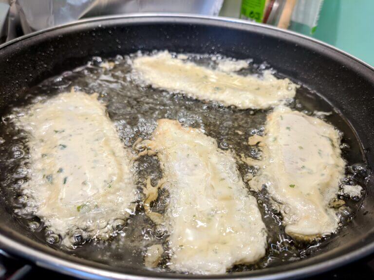 Pescada Frita à Portuguesa • Iguaria Receita e Culinária