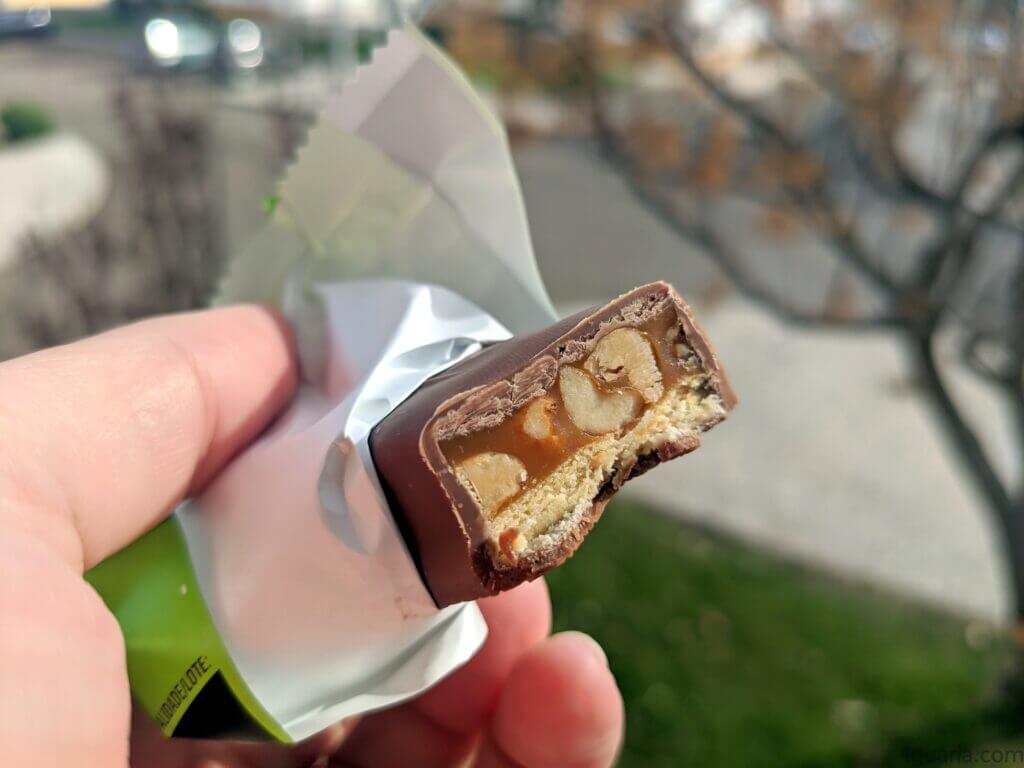 Chocolate Snickers com Aroma de Coco • Iguaria Receita e Culinária