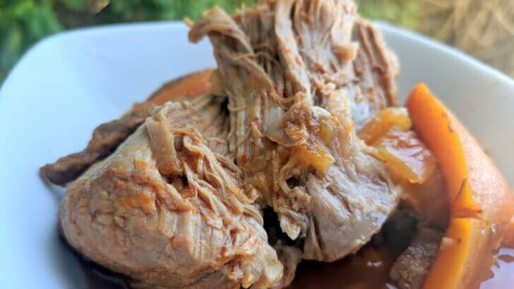Chispe de Porco Cozido Lentamente • Iguaria Receita e Culinária