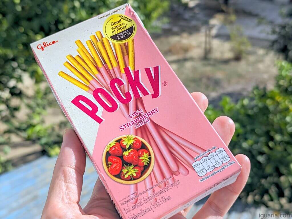 Glico Pocky Ichigo Cream de Morango com Bolacha Integral • Iguaria Receita e Culinária