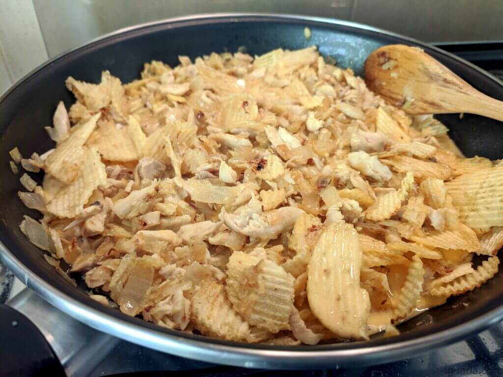 Tradicional Frango à Brás Português • Iguaria Receita e Culinária